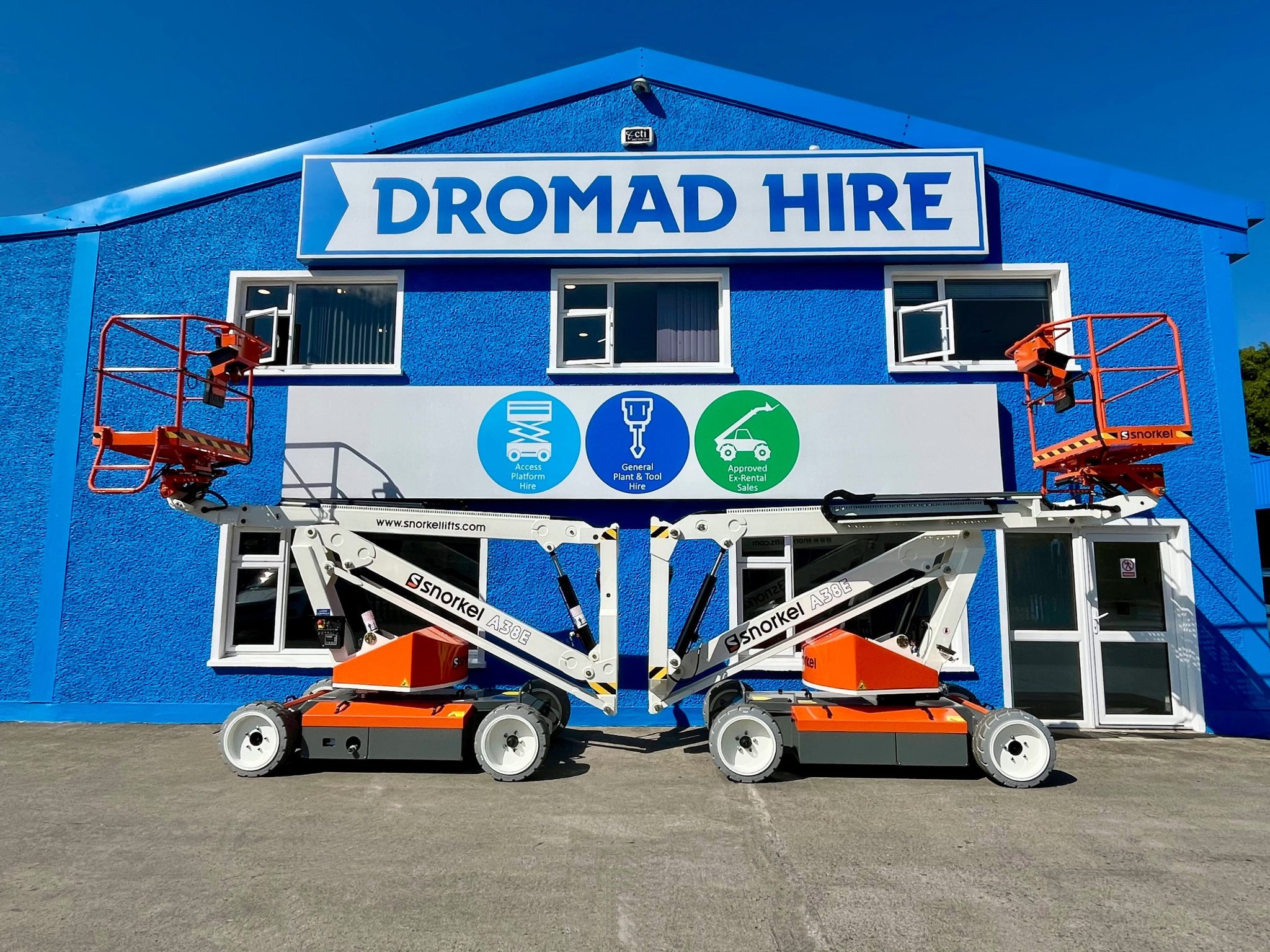 Articulated Boom Lifts: The Flexible Solution for Working at Height ...